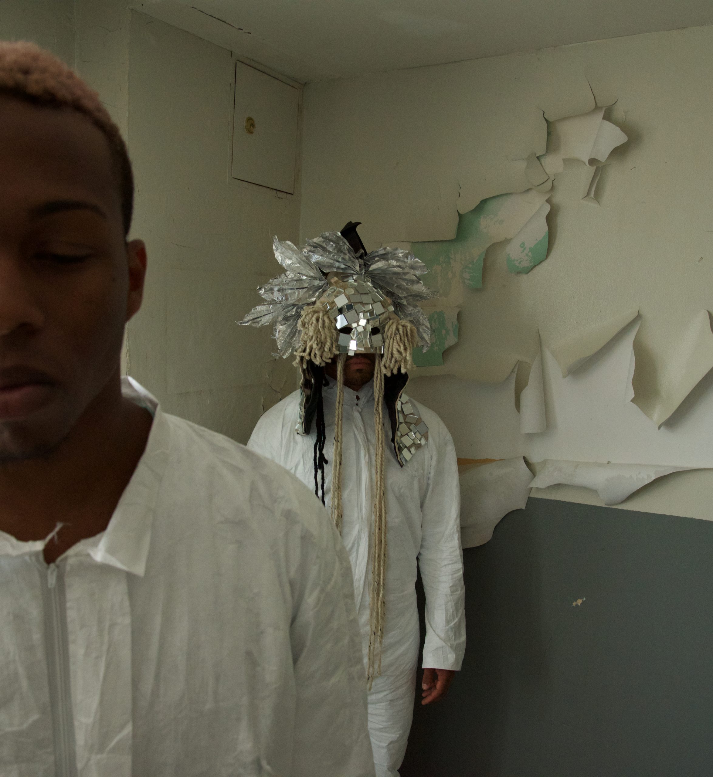 Mirror/Echo/Tilt - Shaun Leonardo